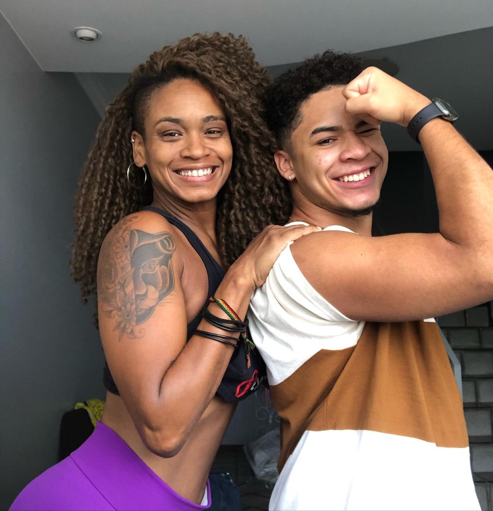 Rainer Cadete E A Ex Lily Alvez Celebram Os 16 Anos Do Filho Pietro