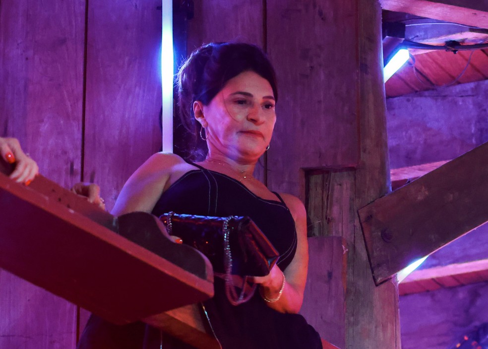 Simone Mendes recebe a mãe em gravação de Cintilante seu primeiro