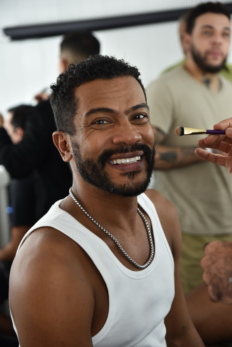 Samuel de Assis encara 'personagem modelo' para desfilar na SPFW: 'Tenso'