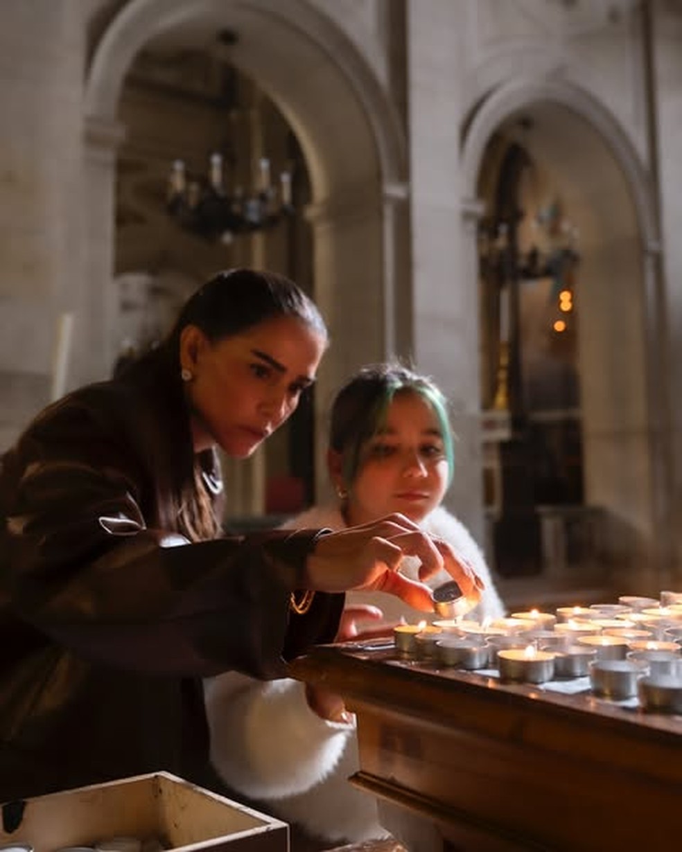 Deborah Secco conta experiência no Vaticano após morte do Papa Francisco