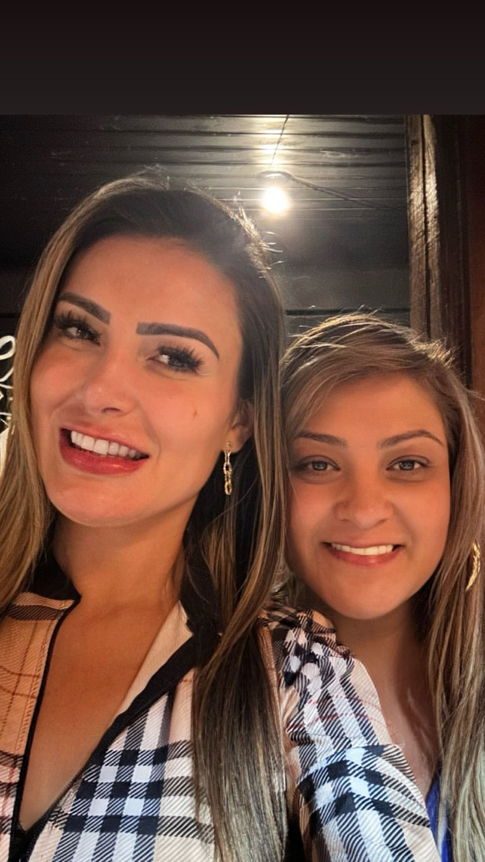 Andressa Urach comemora aniversário com novo namorado, filho, mãe e ...