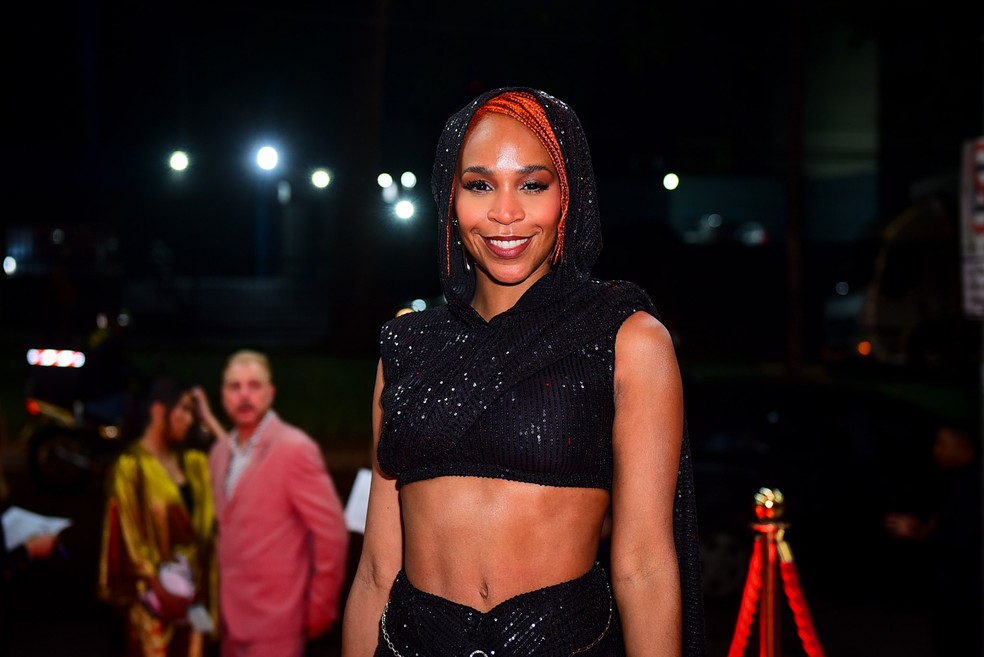 Karol Conká não descarta volta ao BBB e comenta apelo do público ...