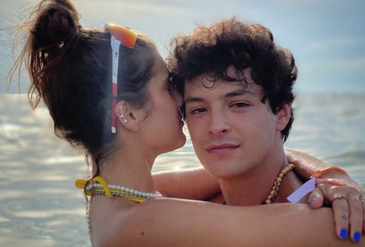 Pedro Waddington, filho de Helena Ranaldi e Ricardo Waddington, abre ...