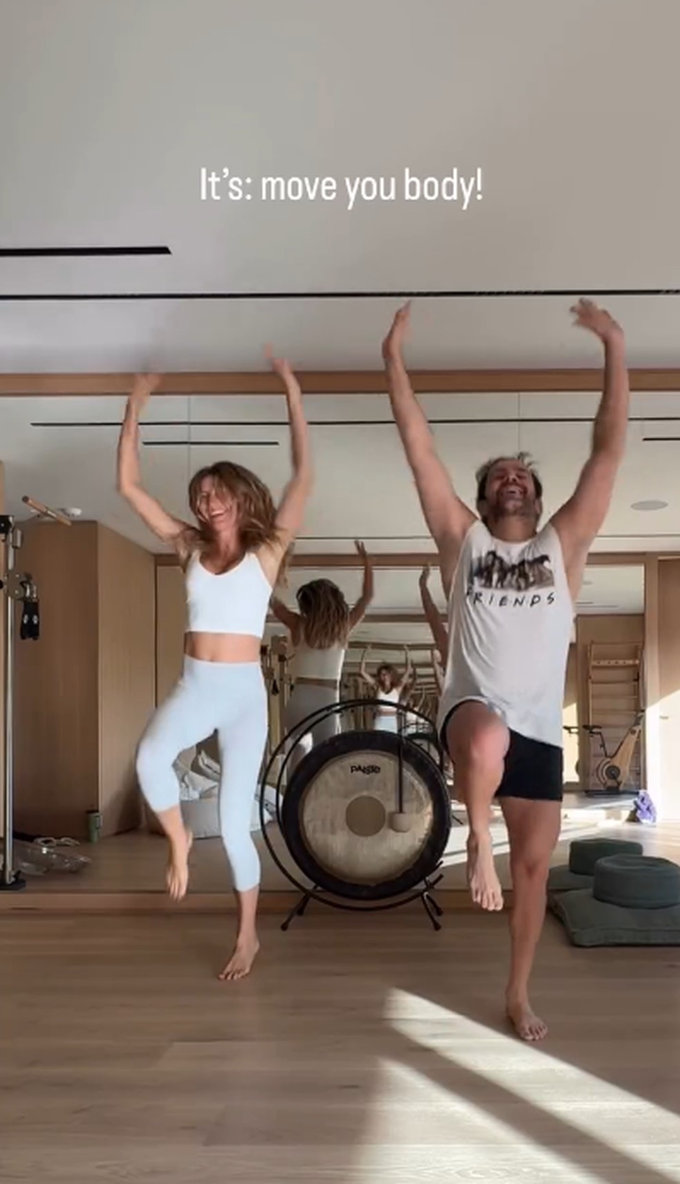 De alongamento na praia a 'luta' com o namorado: Gisele Bündchen mostra ...