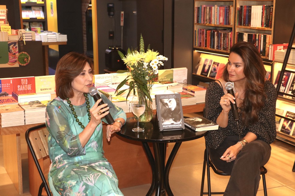 Fernanda Machado e Beth Goulart — Foto: Rogério Fidalgo/AgNews