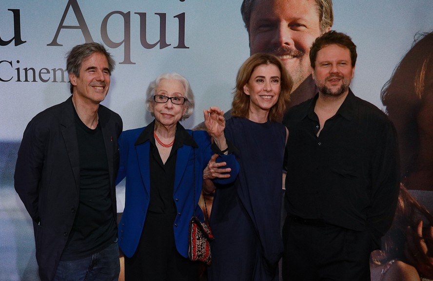 Fernanda Torres e Fernanda Montenegro roubam a cena na pré-estreia de 'Ainda Estou Aqui'