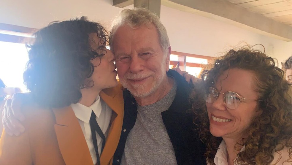 Discreto, Jonas Bloch abre álbum de fotos do casamento da neta Júlia ...