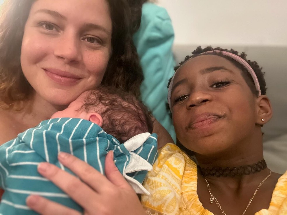 Aniversariante, Leandra Leal posa com os filhos: 'Coração pleno e colo ...