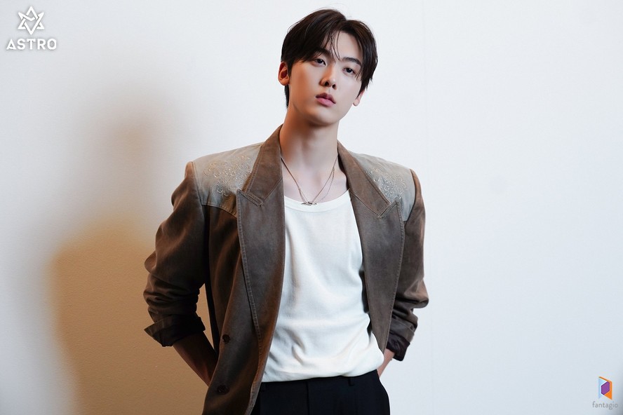 YOON SAN-HA, do ASTRO, confirma show único em São Paulo; saiba mais!