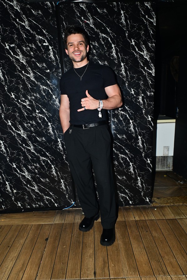 Festa de influencer tem suposto affair de Carlinhos Maia, Bia Miranda e ...