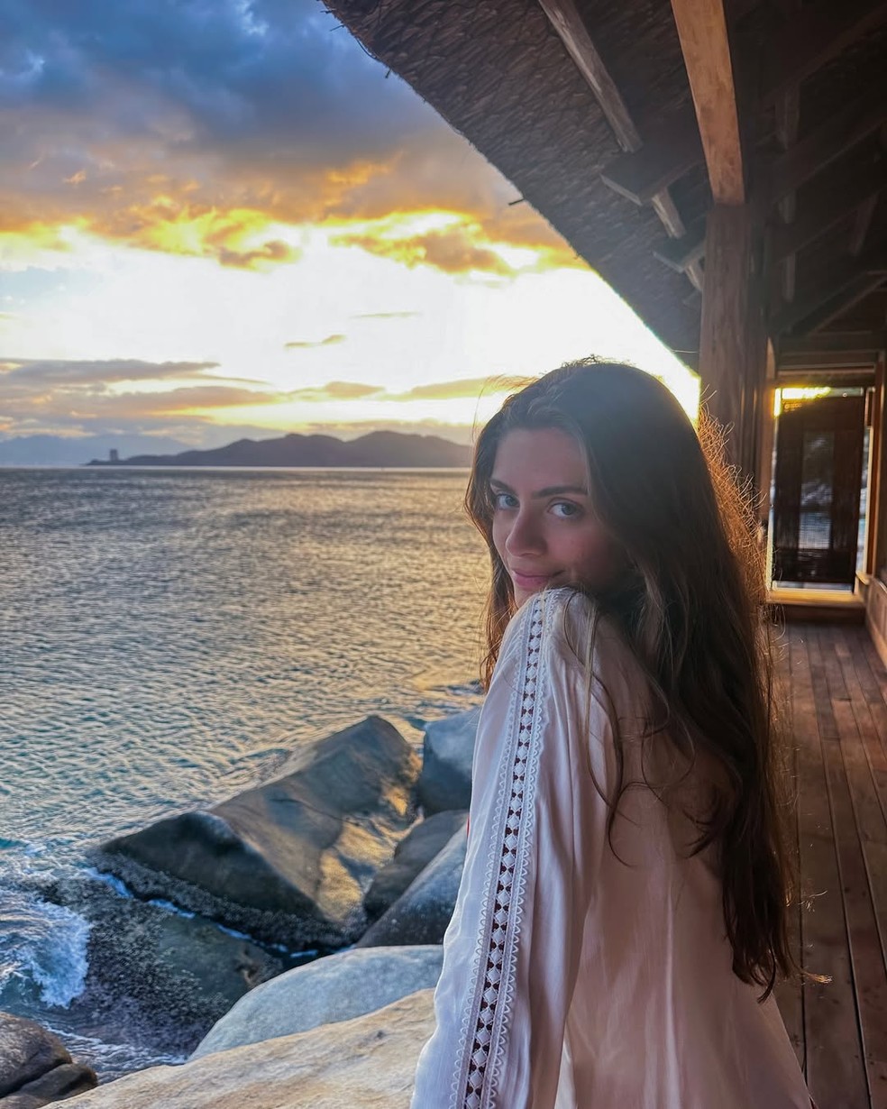 Luma Cesar mostra lua de mel no Vietnã com marido inglês; fotos