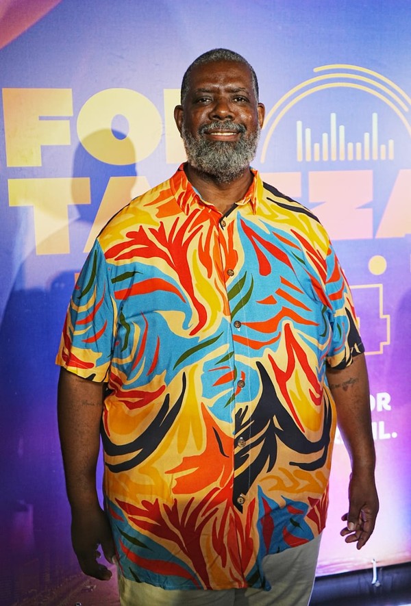 Luisa Sonza, Péricles e Mara Pavanelly abrem o 2° dia do Réveillon de ...