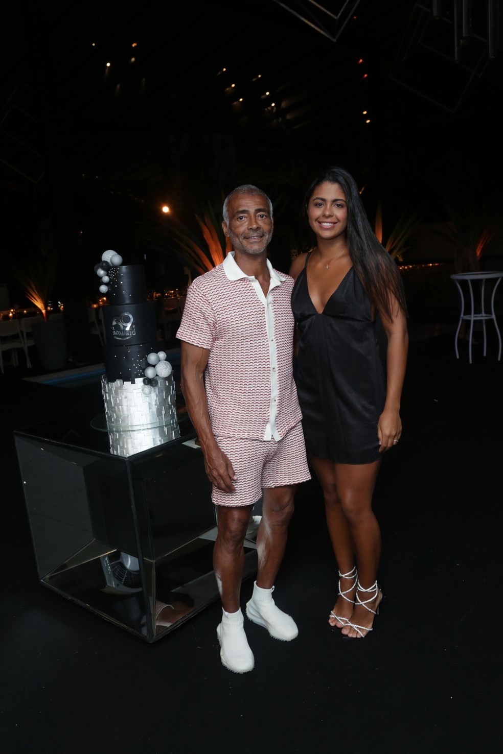 Romário inicia comemoração de seus 59 anos com jantar para amigos e ...