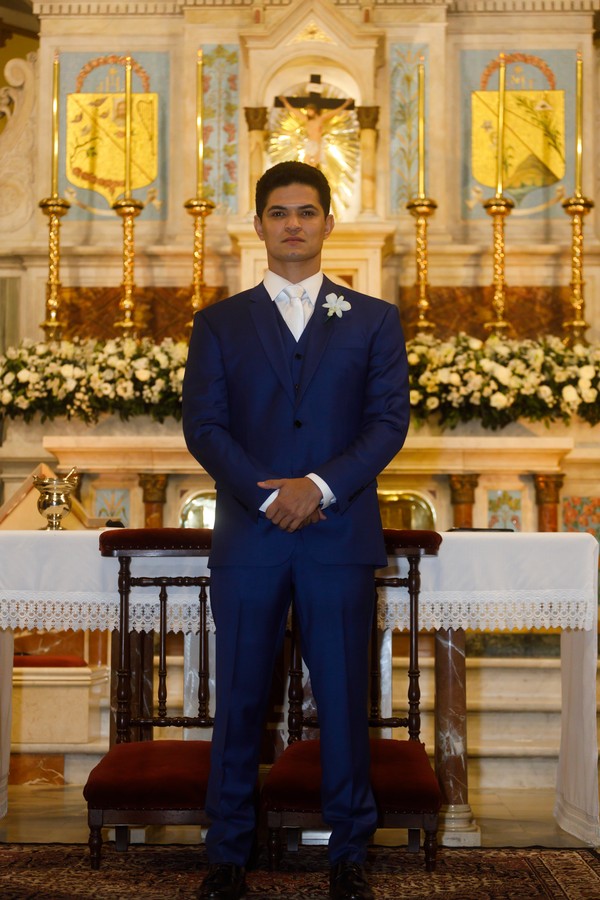 Famosos prestigiam casamento de filha de Tom Cavalcante e cantor sertanejo
