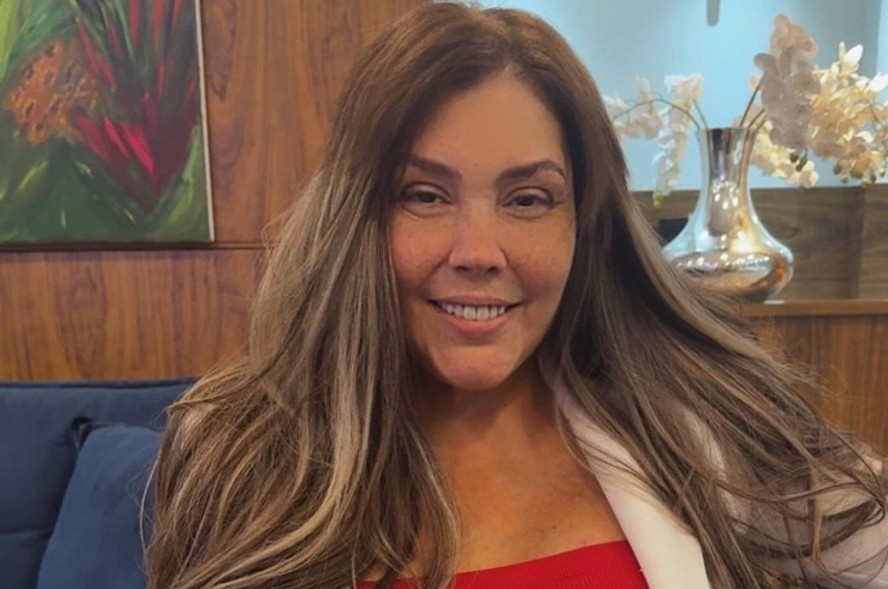 Após câncer, Simony diz rever valores de vida: 'Nem aí para coisas ...