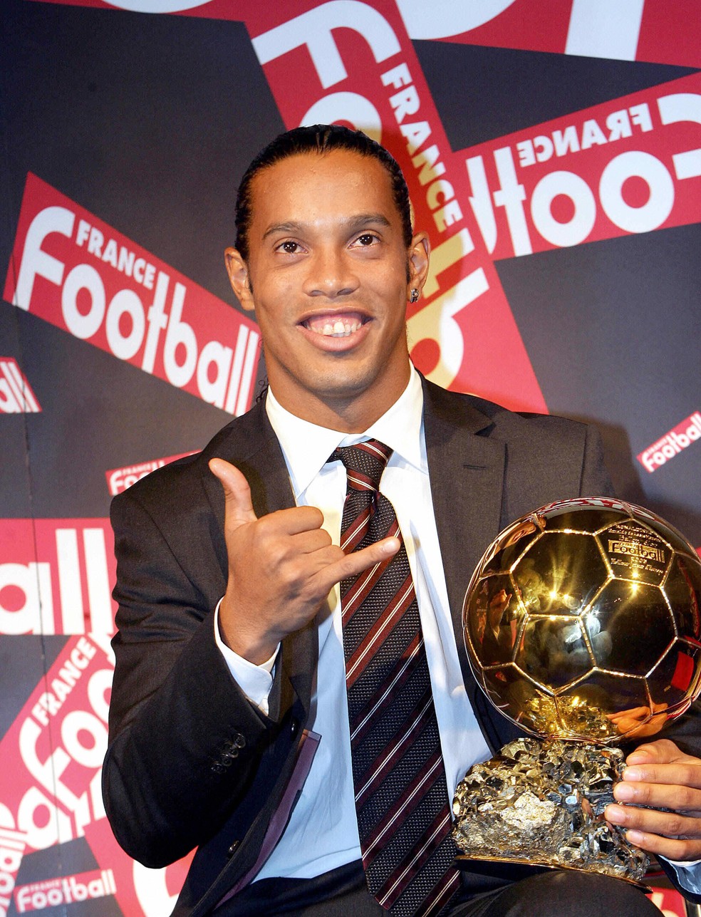 De Ronaldo a Kaká: Relembre os brasileiros que já ganharam a Bola de Ouro