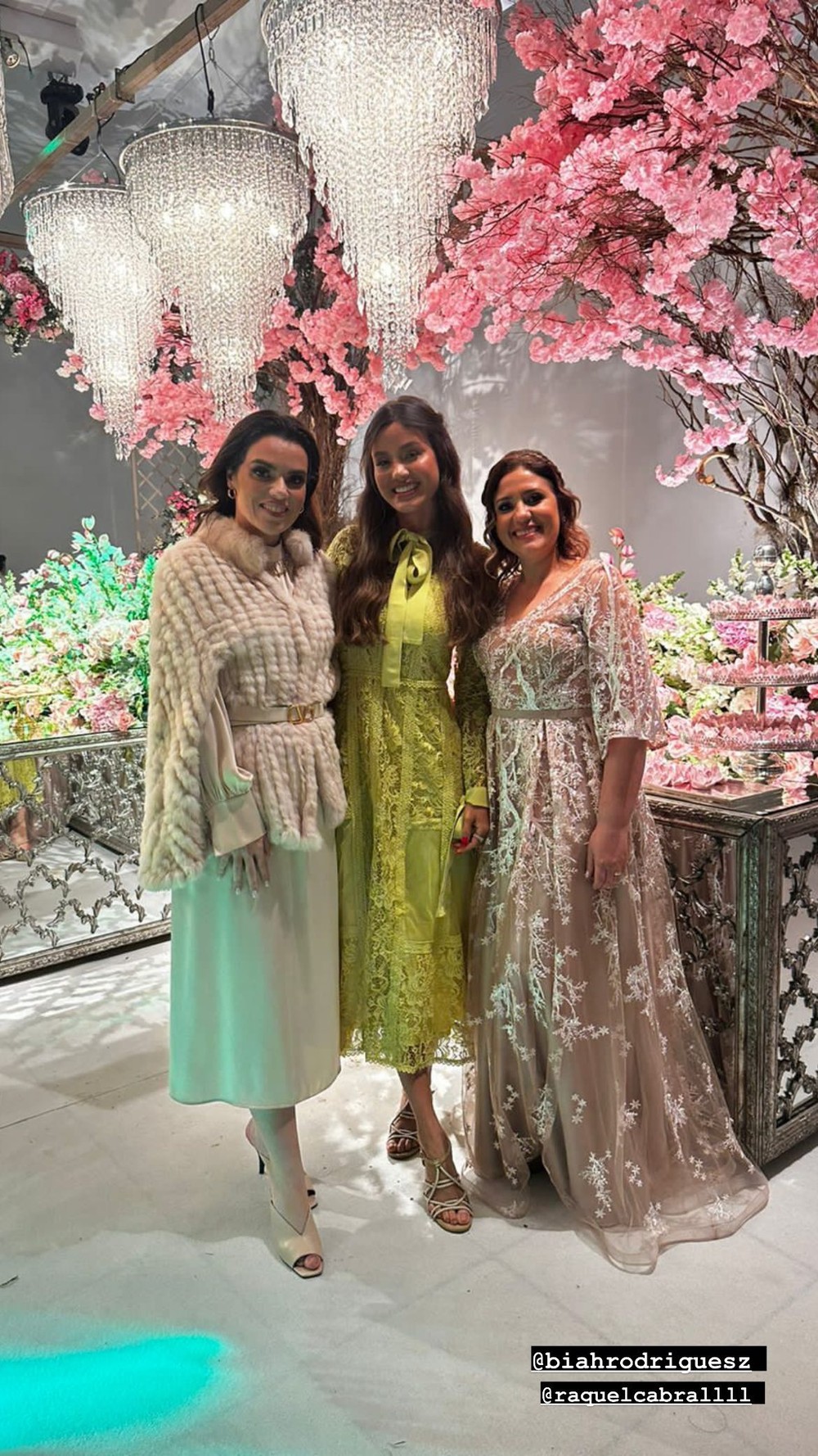 Casamento de Maíra Cardi e Primo Rico: convidadas furam bloqueio e mostram detalhes