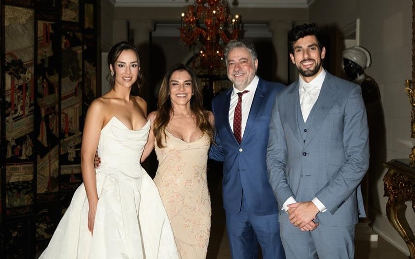 Julio Casares, presidente do São Paulo, mostra fotos inéditas do casamento de filho e exalta ...