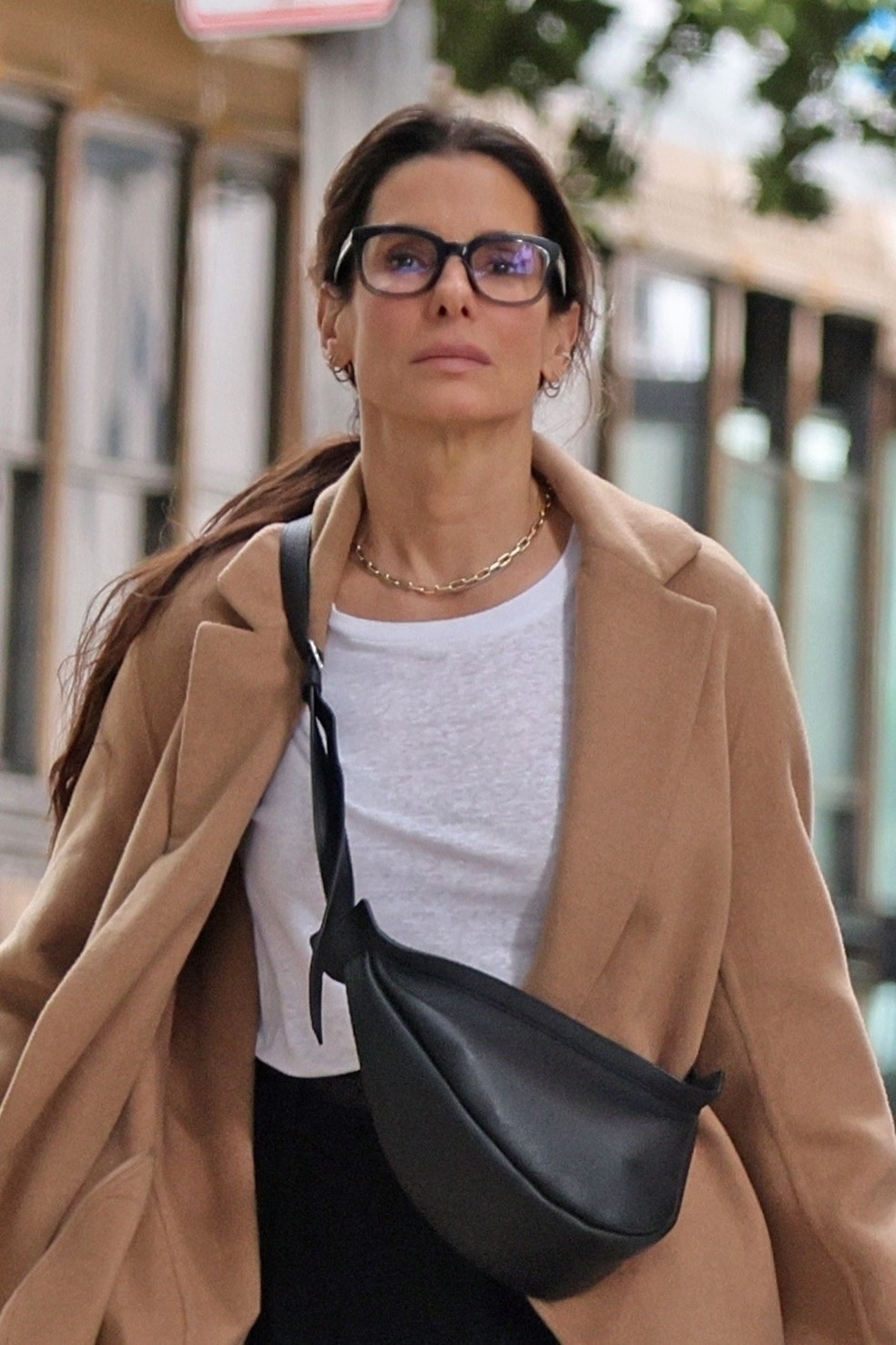 Sandra Bullock é vista abatida em primeira aparição após morte do ...