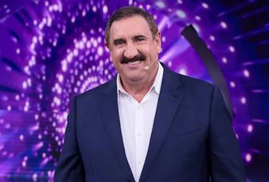 Ratinho revela ter sido vítima do 'golpe do pix': 'Achei que era meu filho'