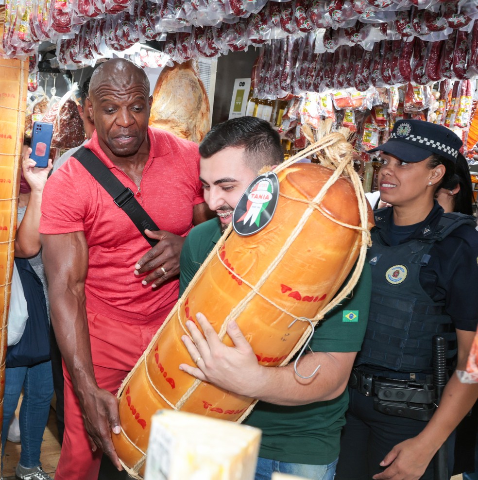 Terry Crews, o Julius de 'Todo Mundo Odeia o Cris', come sanduíche de ...