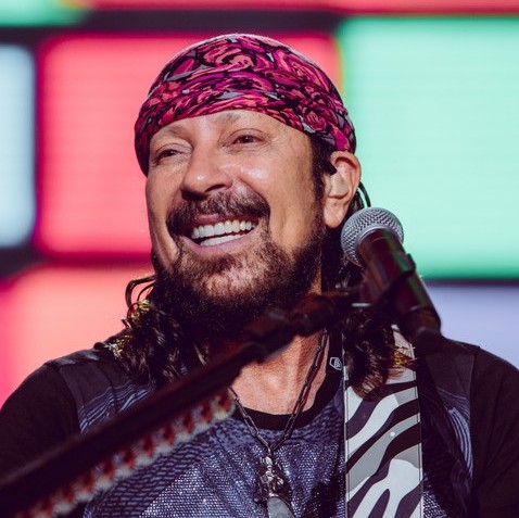 Saiba tudo sobre: Bell Marques