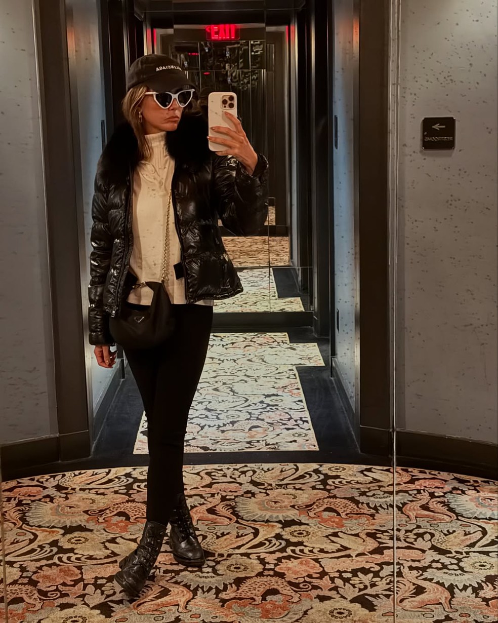 Deborah Secco posa em meio à neve em viagem para Nova York; fotos