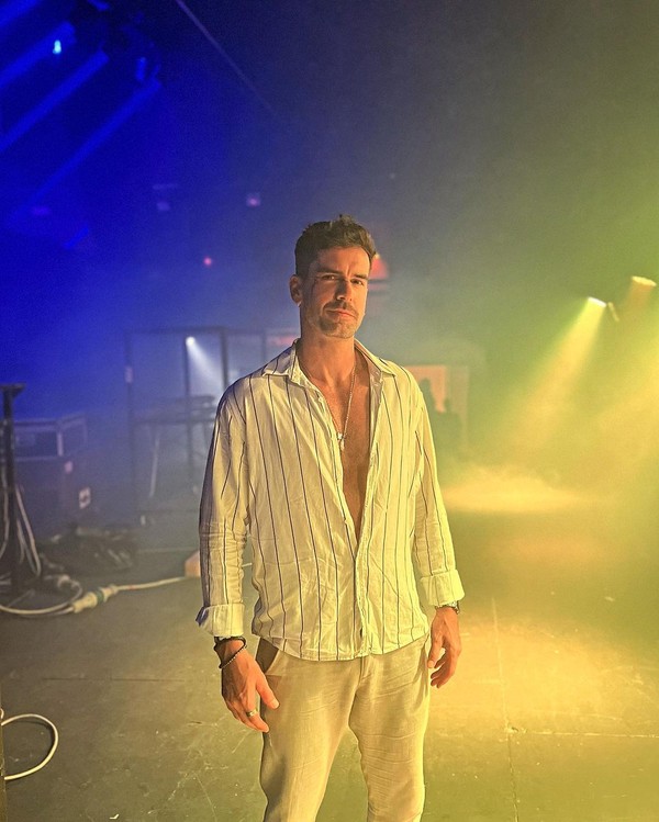 Após follow de Ricky Martin, Marcos Pitombo manda indireta para cantor