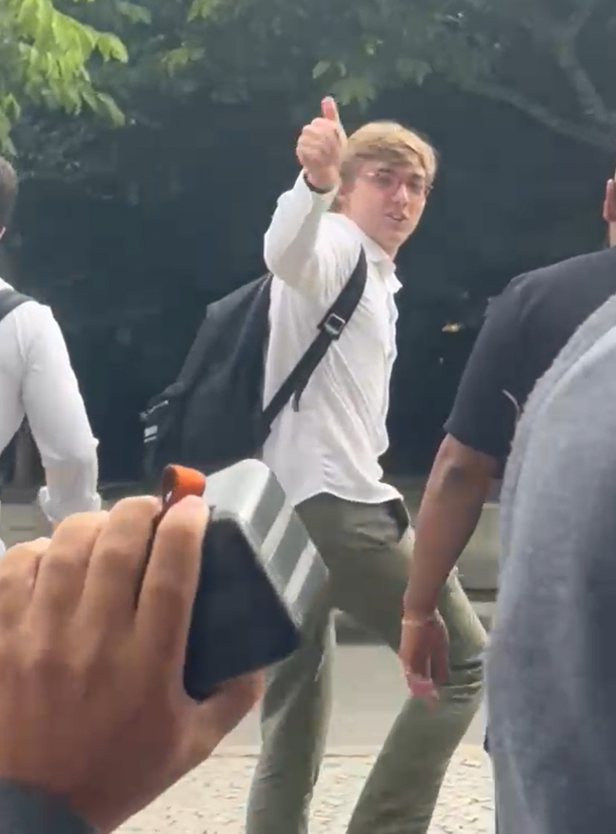 Joaquim Huck desembarca no aeroporto Santos Dumont, no Rio de Janeiro