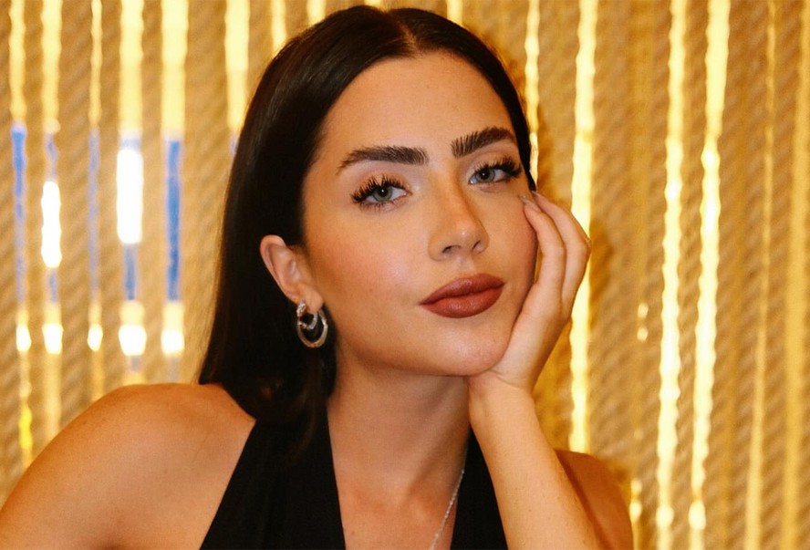 Sem calcinha? Jade Picon posa com vestido revelador; fotos