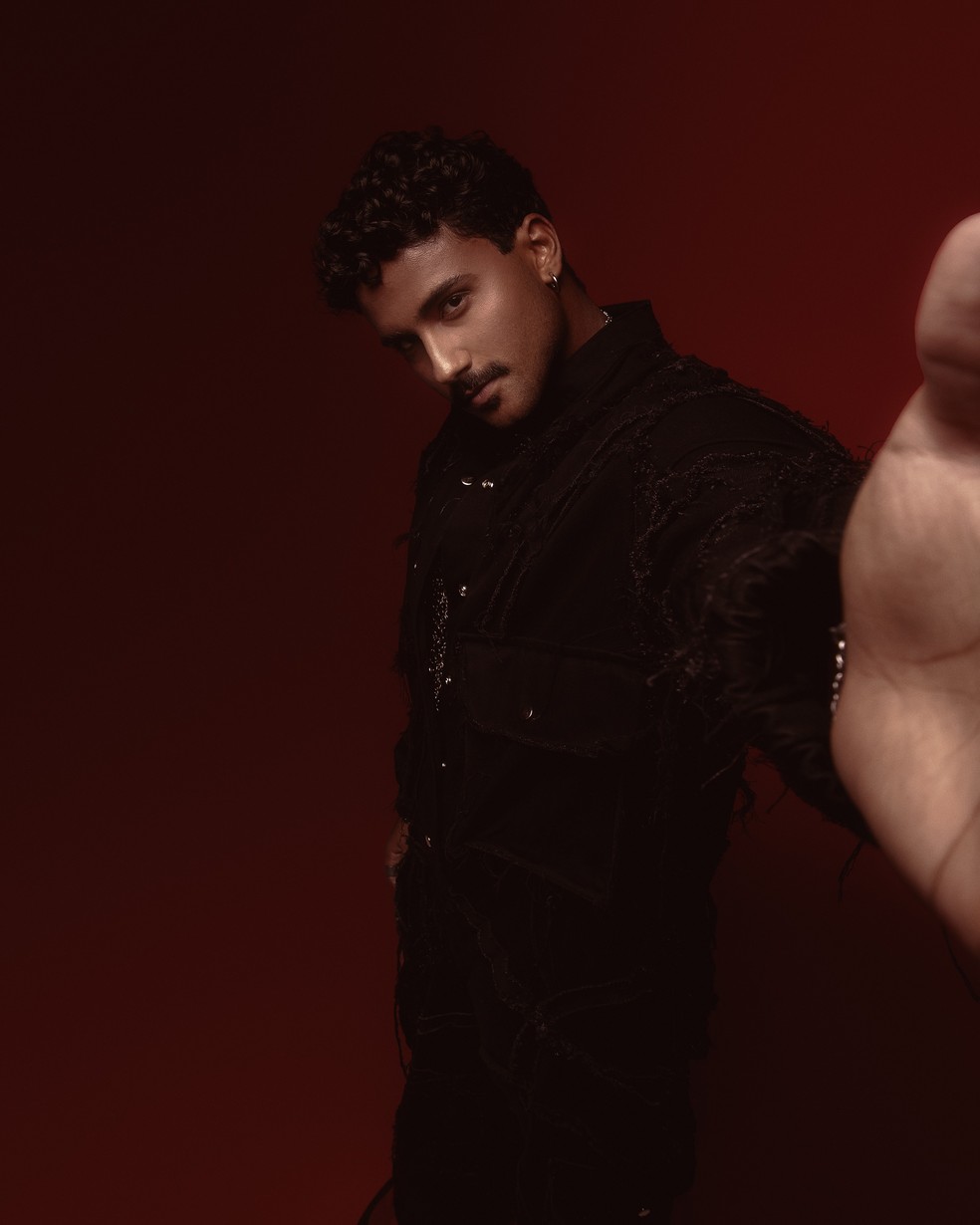 Ex-BBB Lucas Pizane: 'Antes de ser conhecido, minha missão já era ...