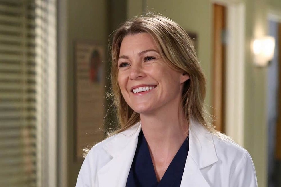 Ellen Pompeo, a Meredith de 'Grey´s Anatomy', arrasa em look de sutiã à ...