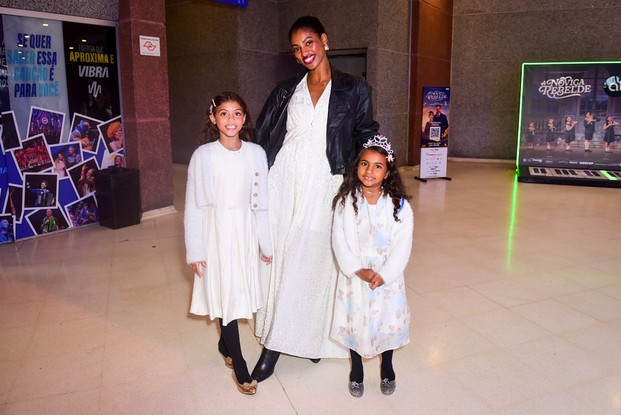 Saiba tudo sobre: Tina Calamba