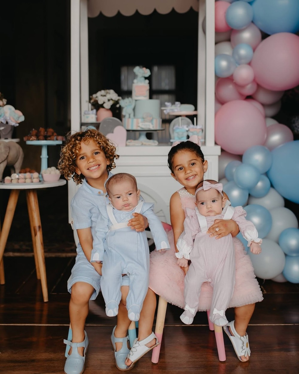 Biah Rodrigues e Sorocaba celebram três meses dos gêmeos com festa temática