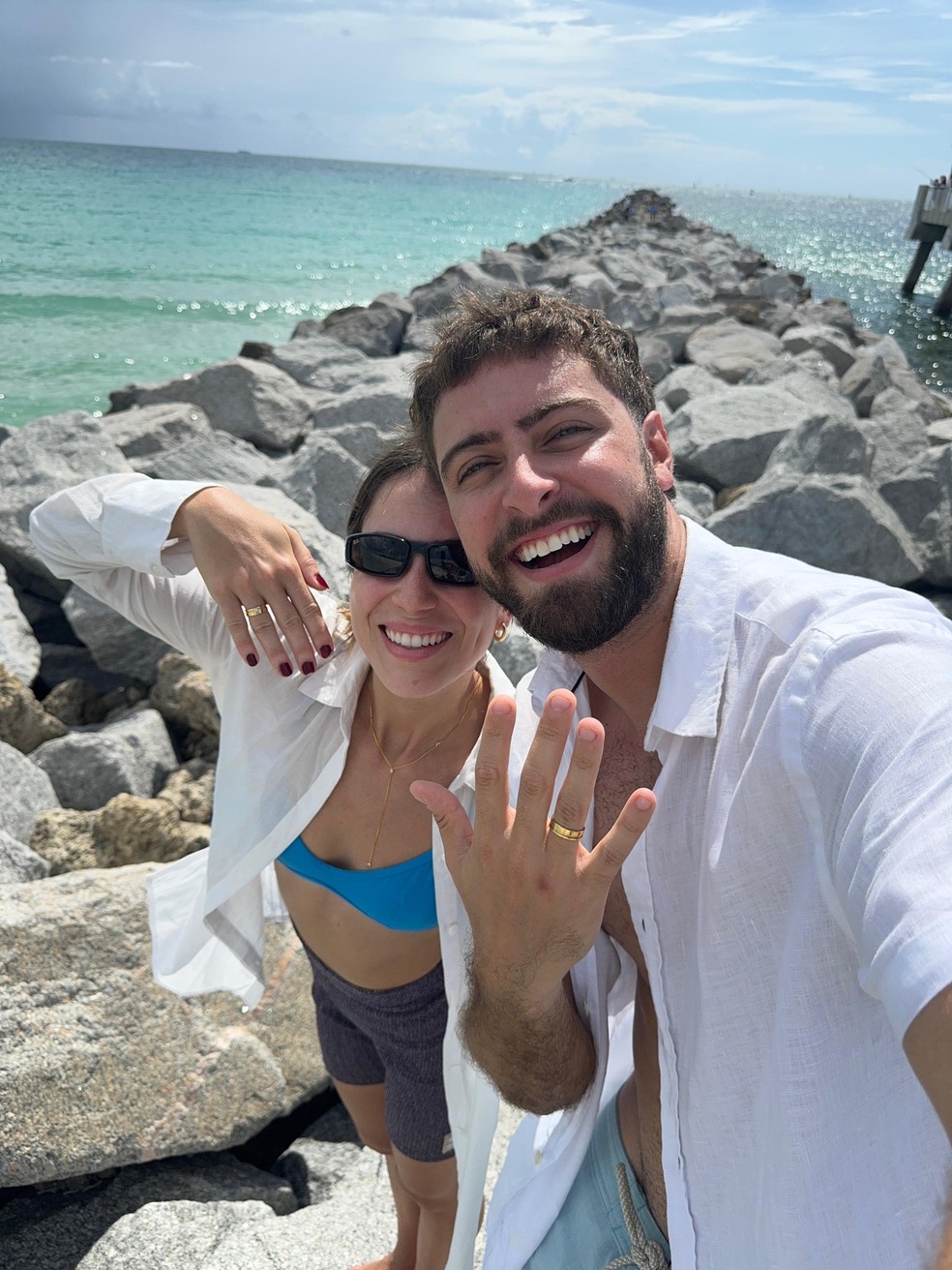 Eike Duarte faz pedido de casamento em viagem a Miami: 'Tremi muito'