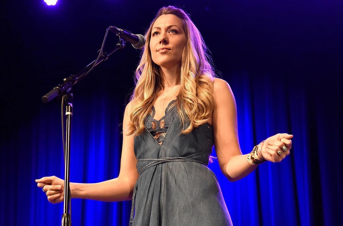 Em português, Colbie Caillat anuncia shows no Brasil: 'Mal posso esperar'
