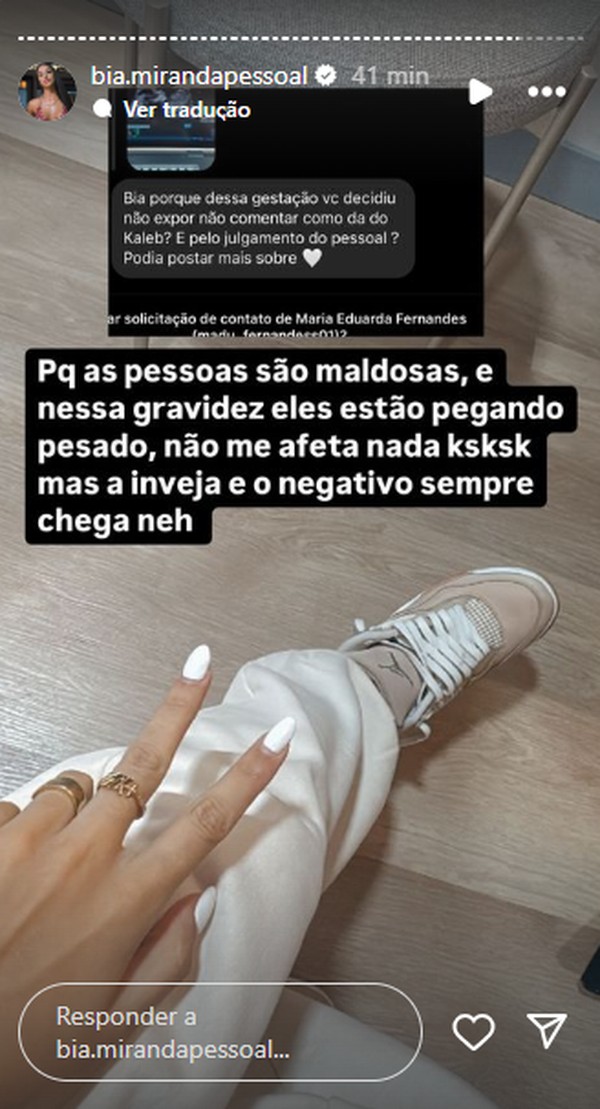 Com barriga chapada, Bia Miranda mostra ultrassom e garante que está ...