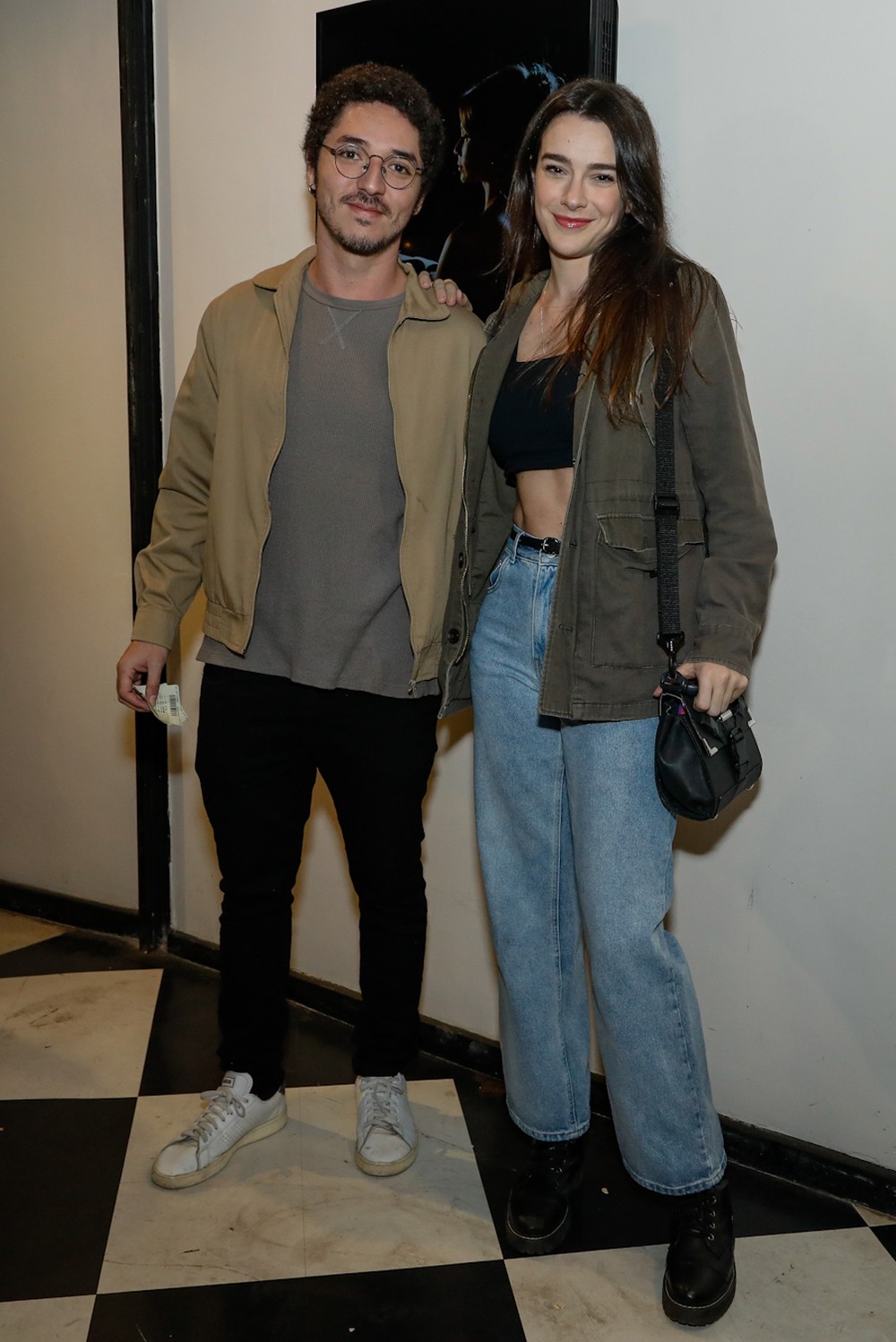 Alessandra Negrini, Mariana Ximenes, Adriana Esteves e mais famosos conferem première