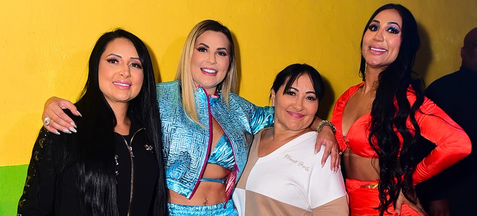 Irmã de Deolane Bezerra fala sobre situação amorosa da família: 'Quem é ...