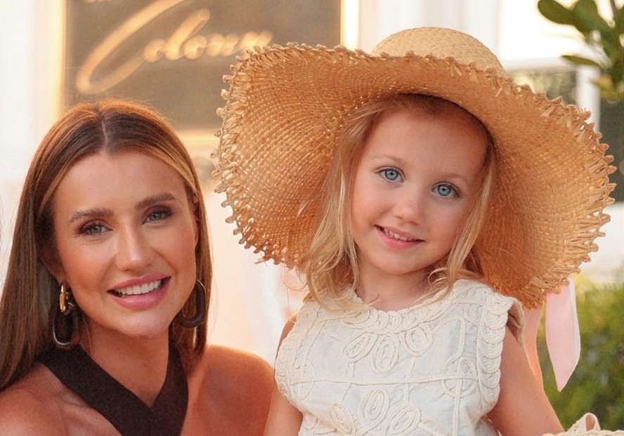 Ana Paula Siebert muda cor dos cabelos inspirada no loiro da filha ...