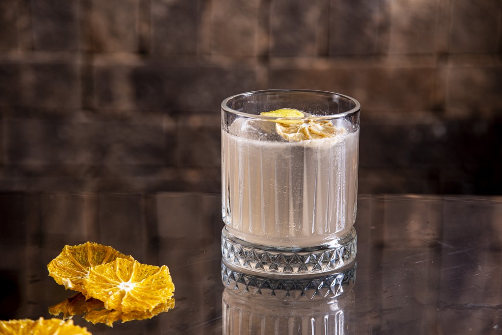 Veja onde experimentar os melhores Fitzgeralds, o drink queridinho do ...