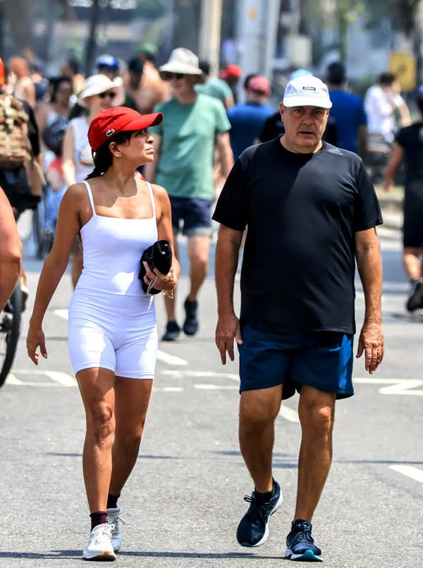 Mariana Goldfarb, Anna Lima e mais famosos curtem o domingo ao ar livre