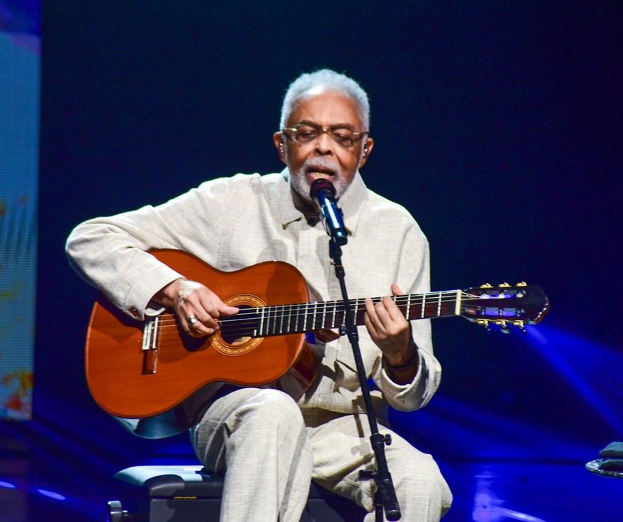 Gilberto Gil volta aos palcos após morte de Preta Gil e dedica música ...