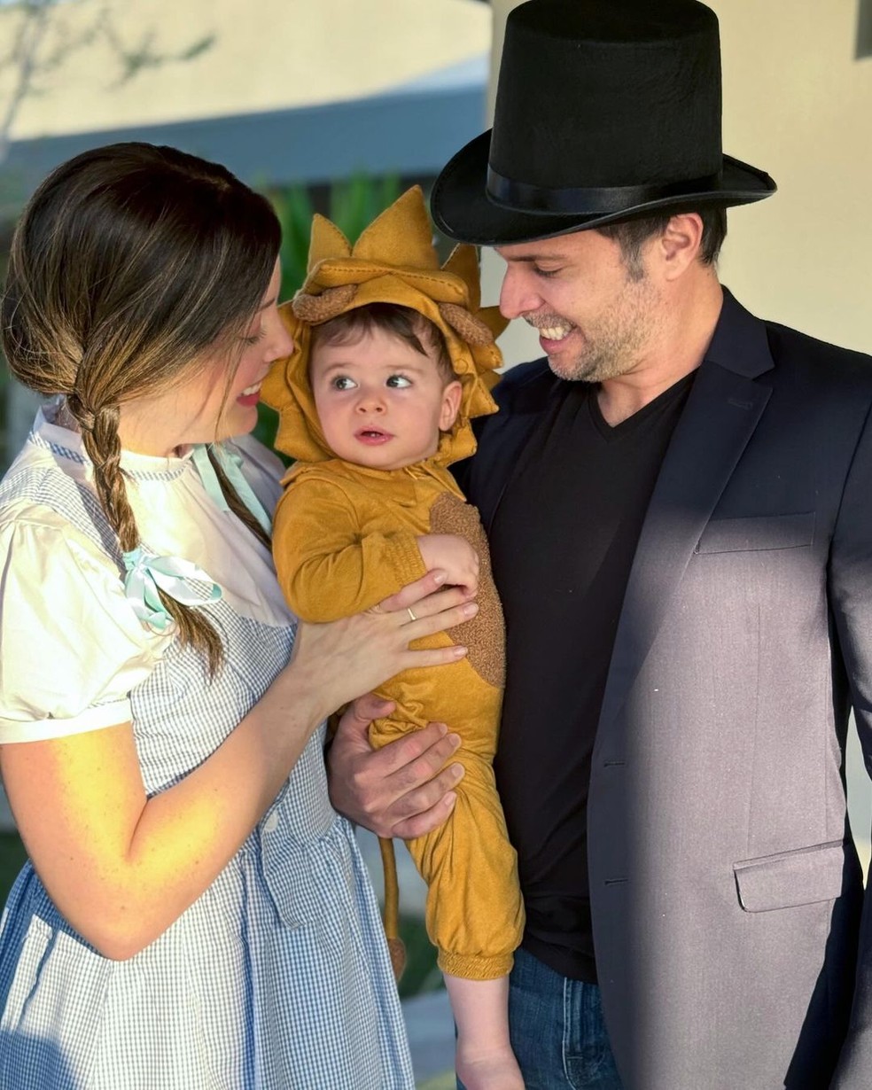 Fabiana Justus se veste de Dorothy, de 'O Mágico de Oz', para os 11 ...