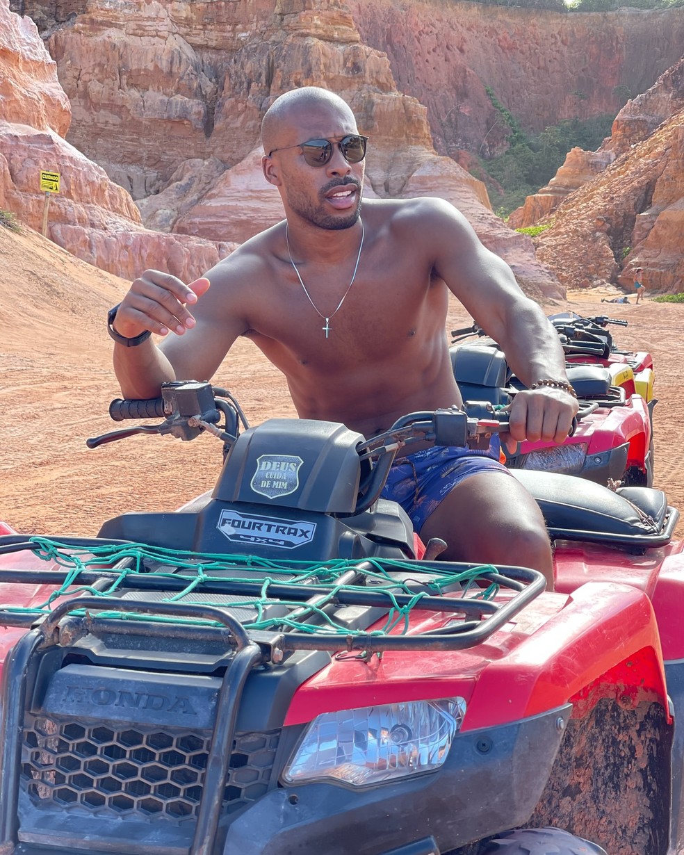 Tania Mara assume namoro com ex-Fazenda que virou palestrante: 'Ato mais corajoso'