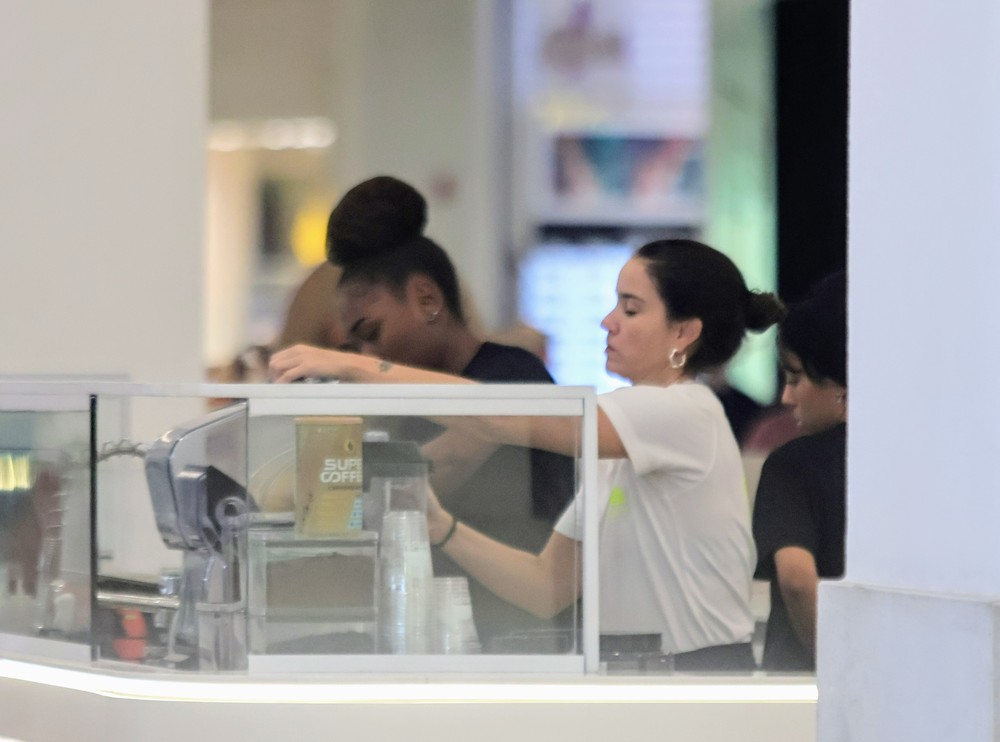 Patrícia Werneck, a Camila de 'Paraíso Tropical', tem quiosque de bebidas no Rio; fotos