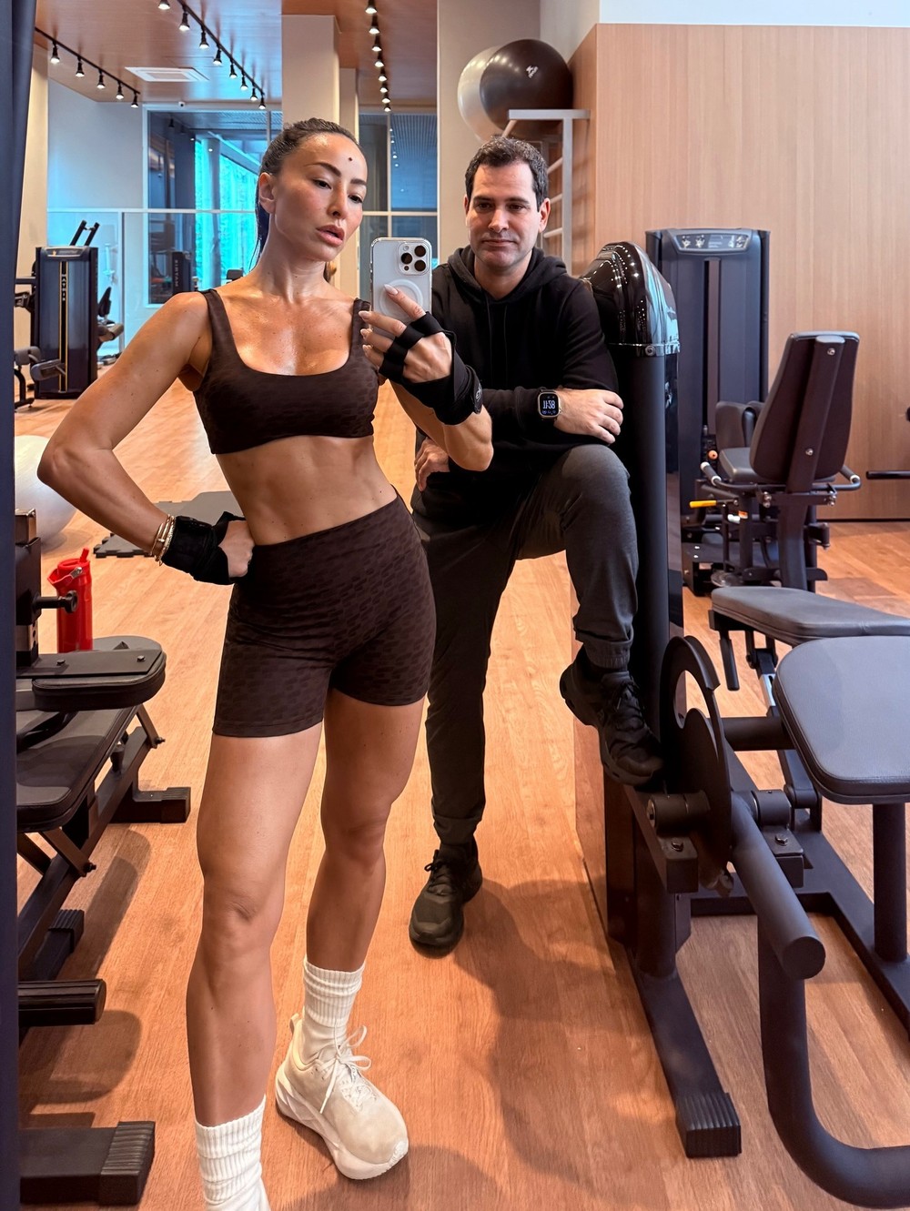 Sabrina Sato exibe boa forma e exalta rotina fitness: 'Treino porque ...