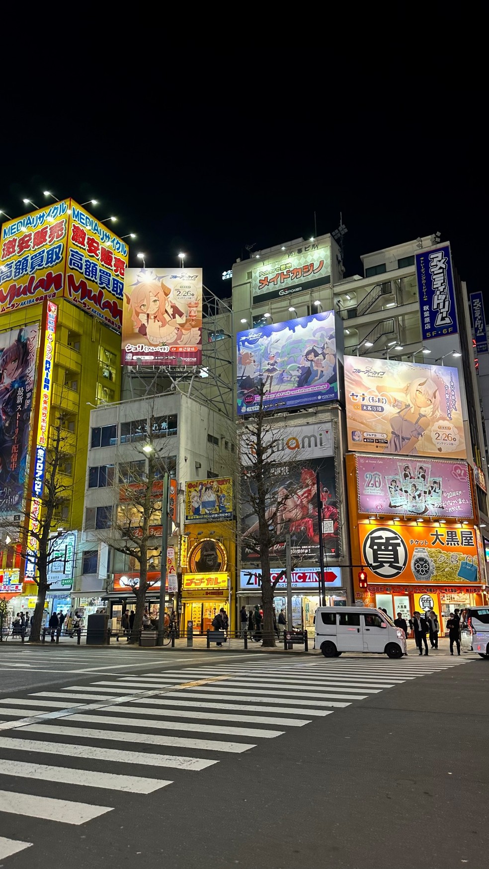 De looks combinando, filha de Cesar Filho e marido curtem 3ª viagem de ...