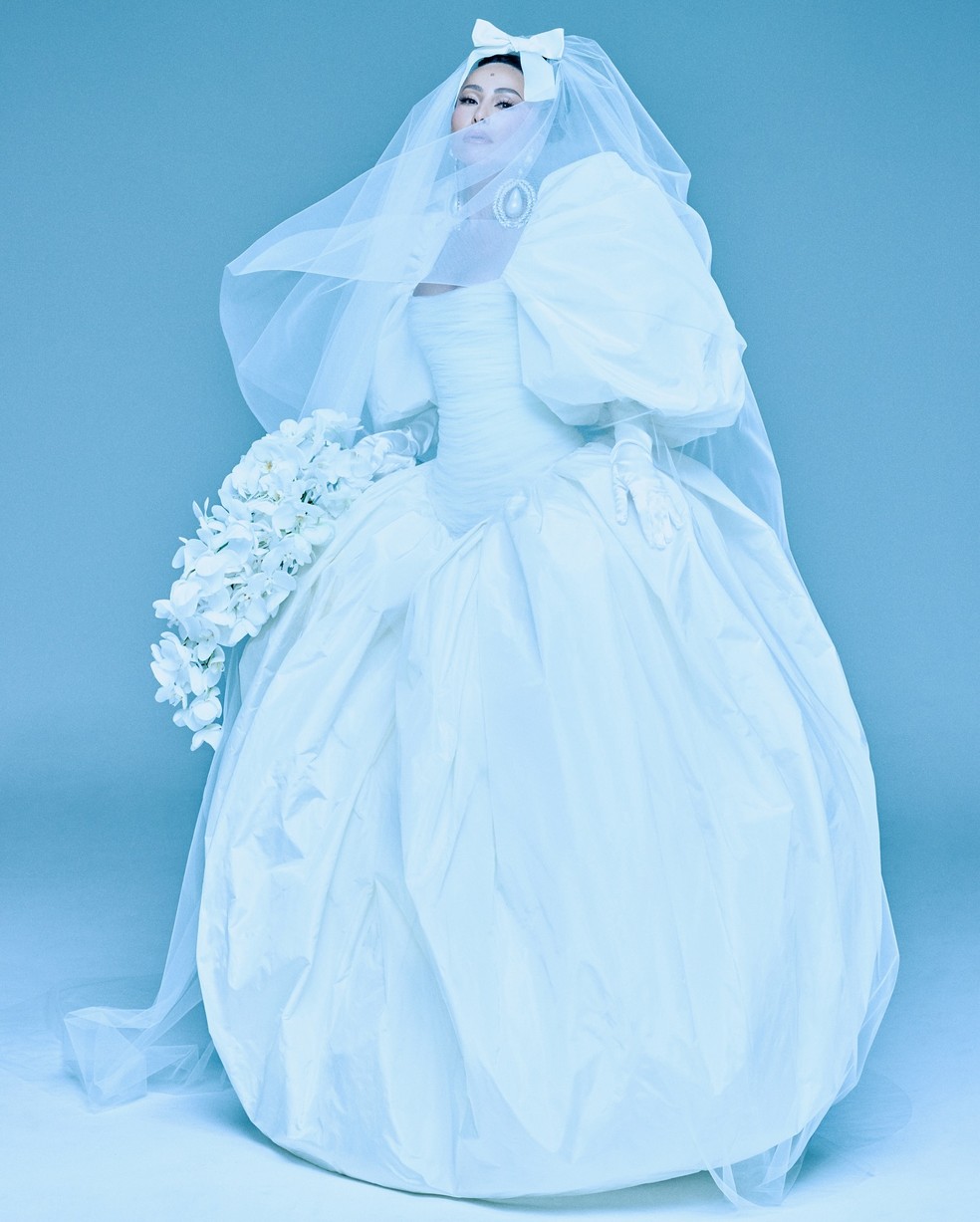 Sabrina Sato e Nicolas Prattes se casam em cerimônia intimista e discreta