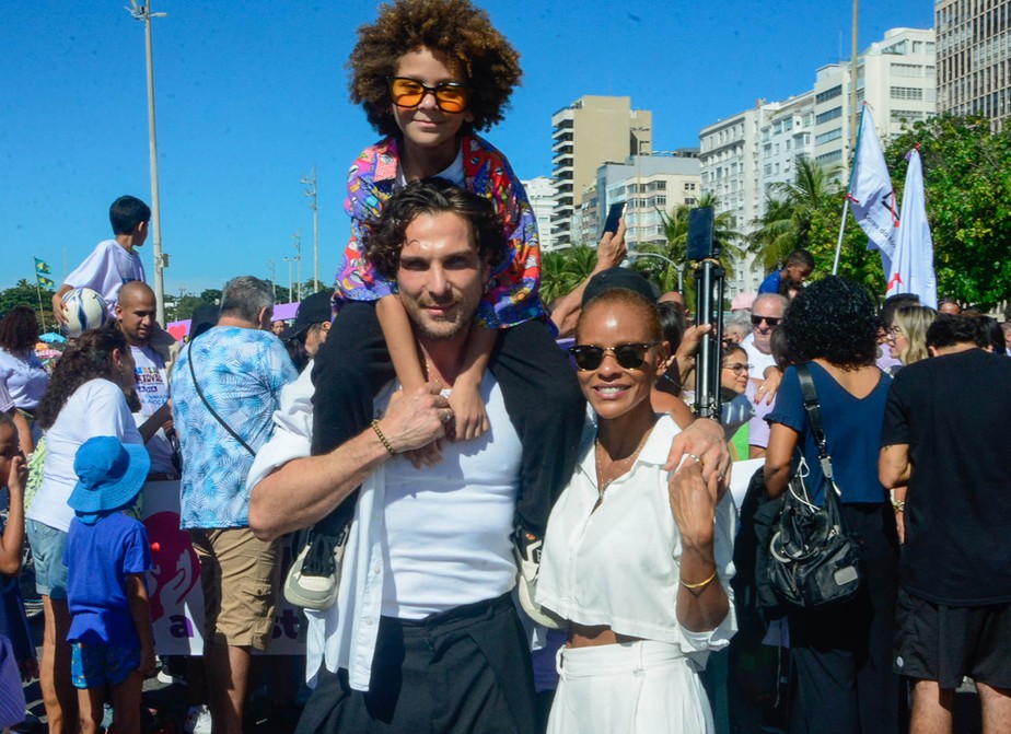 Em processo de aumentar a família, Aline Wirley e Igor Rickly vão à ...